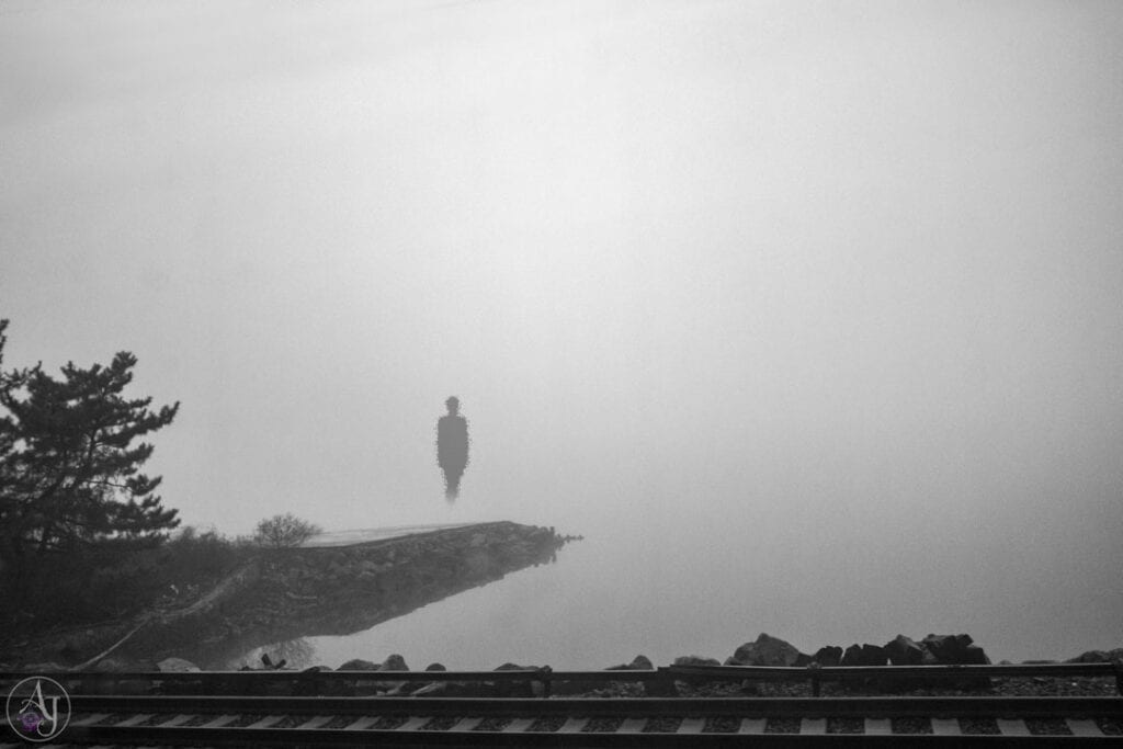 Horror Photography: It's Like Walking Into a Scary Story - Auden Johnson
