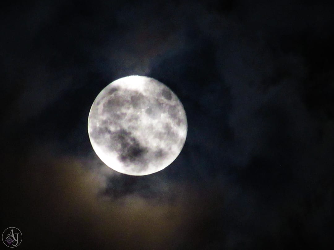 Strange Tales about The Moon and How to Photograph it - Auden Johnson