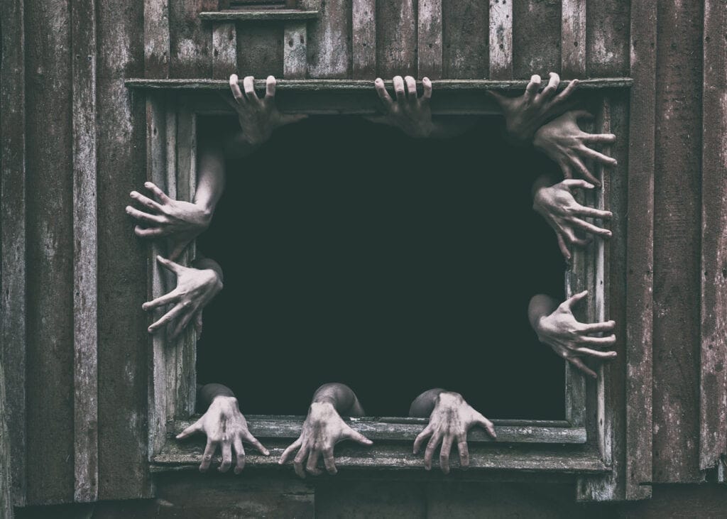 Horror Writing Guide: Characteristics of a Haunted House Story ...
